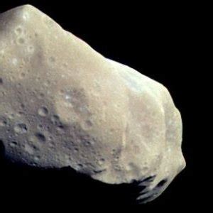 Asteroide gigante passará próximo da Terra nesta sexta feira