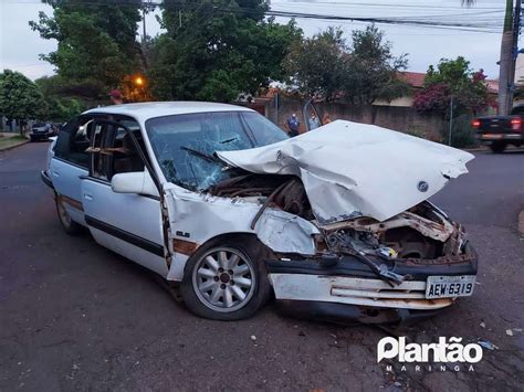 Colis O Entre Nibus E Carro Deixa Uma Pessoa Ferida Em Maring