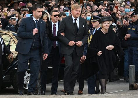 Willem Alexander Des Pays Bas Reine Maxima Et Reine Beatrix Aux