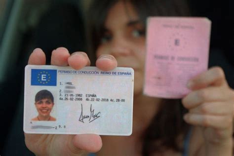 El permiso de conducir de Reino Unido tiene validez en España