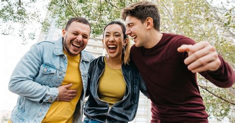 Lo que deberíamos hacer para caer bien según los expertos de Harvard