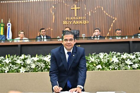 ALEAM Deputado João Luiz toma posse e assume como novo Secretário