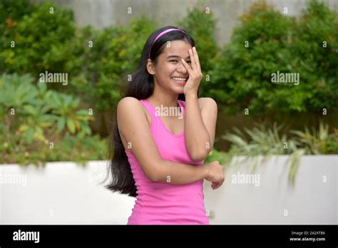 Tiny Filipina Altea
