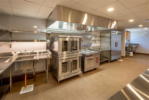 Pre Made Flat Packs Vs Custom Stainless Steel Benches