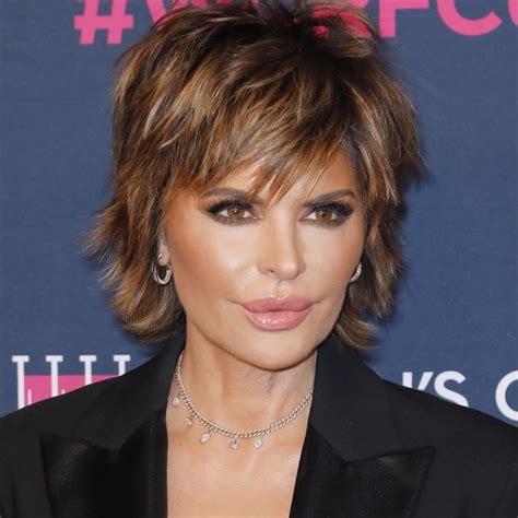 Lisa Rinna Shares Nude Throwback Photo From Second Pregnancy