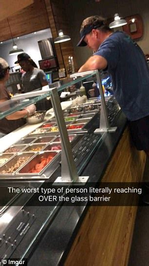 Reddit Users Share Photos Of The Trashiest People Ever Daily Mail Online
