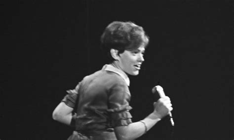 Rita Pavone 60 Anni Di Carriera Raccontati A Verissimo Befan It