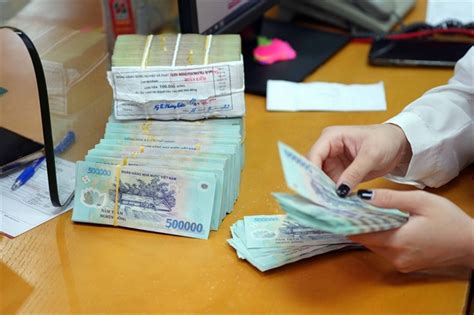 Lừa đảo đầu tư chứng khoán quốc tế chiếm đoạt tiền Vietstock