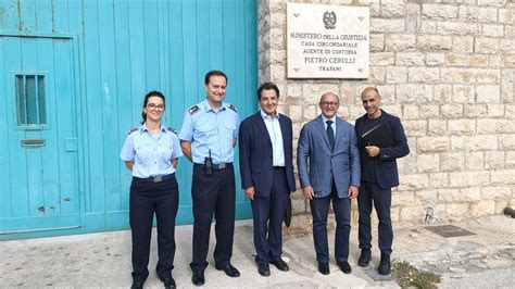 Trapani Il Garante Dei Detenuti Santi Consolo In Visita Al CPR