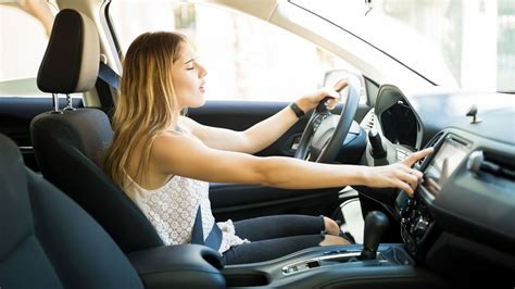 Écouter de la musique au volant pourrait diminuer le stress provoqué