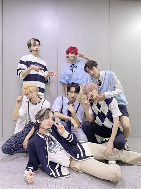 Pin De Chanlilix Em Mirae Musica
