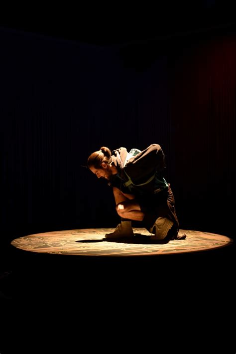 Luft nach oben Schauspiel von Fabienne Dür