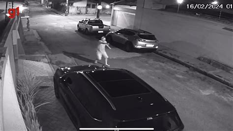 Vídeo PM reage a assalto e mata assaltante em São Luís Maranhão G1
