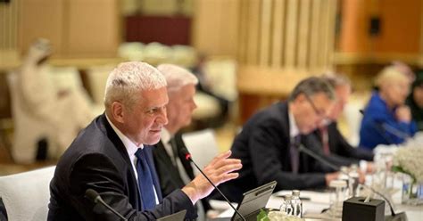 Tadić Usvojena Rezolucija o Srebrenici nema potreban legitimitet