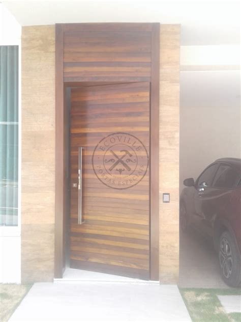 Porta Pivotante De Lambril Maci O De Imbuia Bandeira Superior Fixa