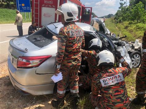 Tiga Maut Kemalangan Tiga Kenderaan Utusan Malaysia