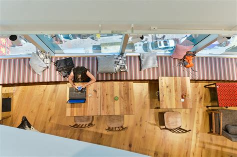 A Tour Of Naked Hubs Cool Hong Kong Coworking Space Officelovin