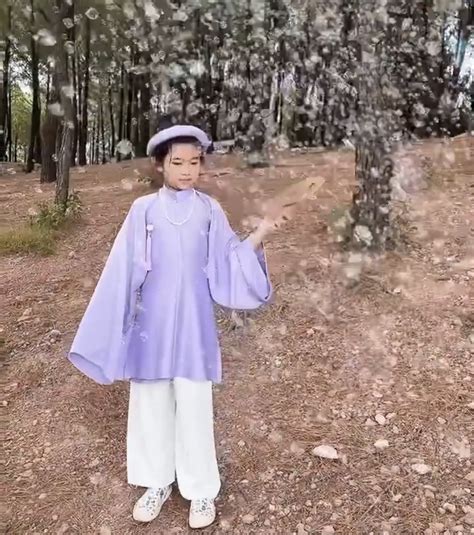 Con gái Mai Phương được bảo mẫu đưa đi du lịch khắp nơi Saostar vn