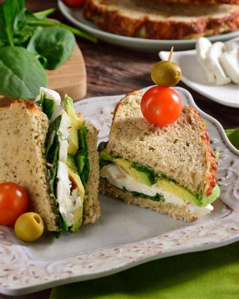 Sándwich de Aguacate Queso de Cabra y Espinaca Sandwiches Food