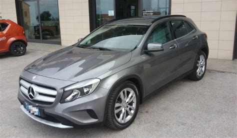 MERCEDES BENZ GLA 220 RECANATI D Automatic 4Matic Premium Mosca