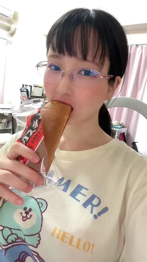 初めて食べたのに懐かしかった 前世の記憶かな 雨宮留菜 対魔忍 143cmJcup amemiyaluna
