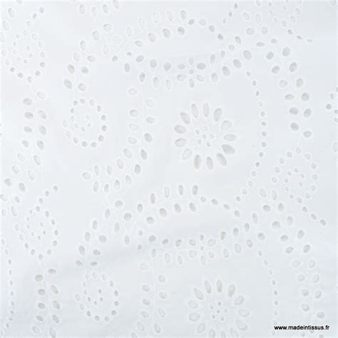 Tissu Broderie Anglaise Coton Blanc Eglantine