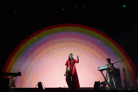 Más de 80 mil personas celebran a la mujer con concierto de Julieta