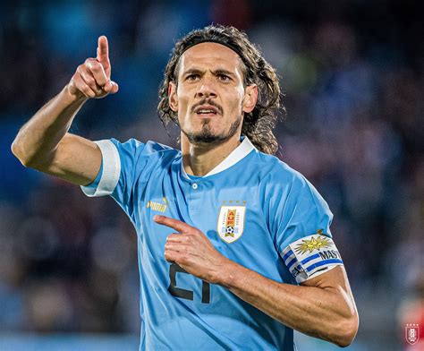 Invictos on Twitter Hoy Edinson Cavani volvió a marcar un DOBLETE