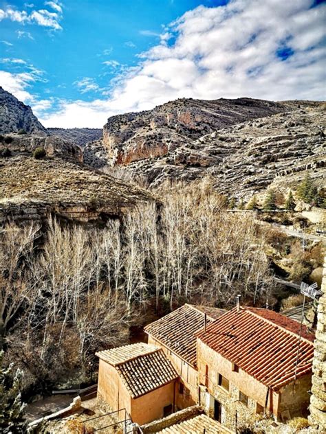 Visita guiada por Albarracín el pueblo más bonito de Teruel Caracol