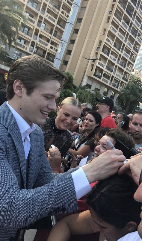 Pin By Louis Onze On Lucas Till Lucas Till Macgyver Lucas Till Macgyver