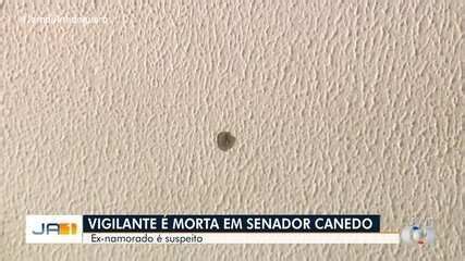 Vigilante é morta em frente ao trabalho e ex namorado é suspeito em