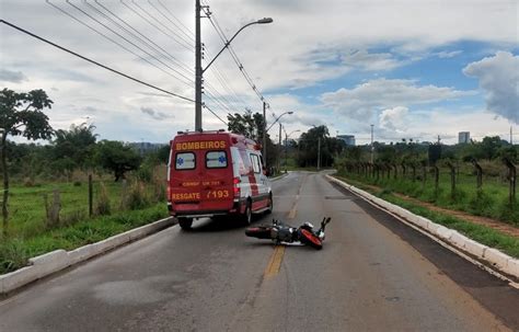 DF homem morre após cair de moto e ser atropelado por carro Metrópoles