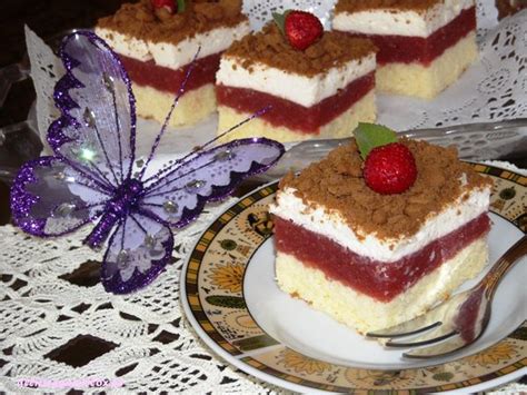 Delicje Agnes Ciasto z masą truskawkową