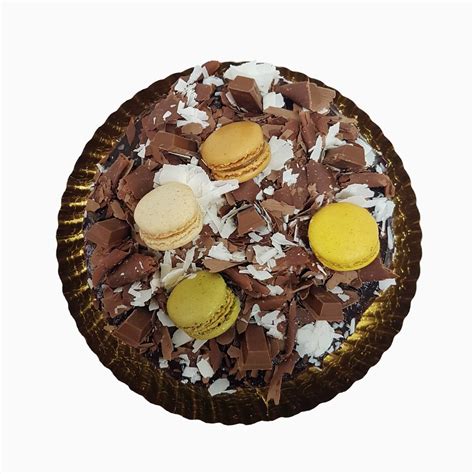 Naked Cake Chocolate Macarons E Kitkat Entrega Em 24h