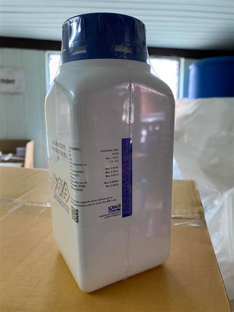 Sodium acetate trihydrate 99 5 AR grade 1 กโลกรม ขวด ยหอ Loba