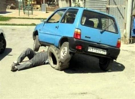 Darwin Awards Definitely Need To Be Given To These People 50 Pics