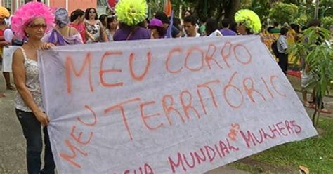 G1 Marcha das Vadias percorreu as ruas de Belém neste sábado