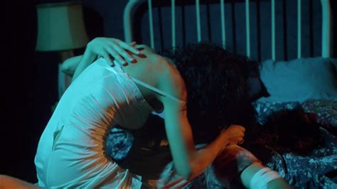 Jennifer Beals Nua Em Blood And Concrete