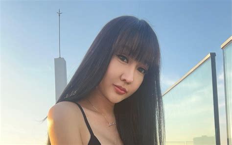 Lucinta Luna Pamer Perut Di Pemotretan Terbaru Digoda Bak Maternity Shoot