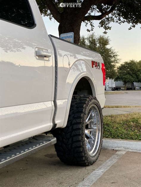 2016 Ford F 150 With 22x12 44 Luxxx HD Lhd Pro 1 And 33 13 5R22
