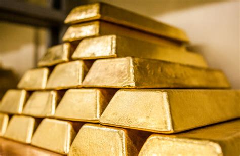 Gold Price Continues To Set New Record Traded At Rs 126 Thousand Per