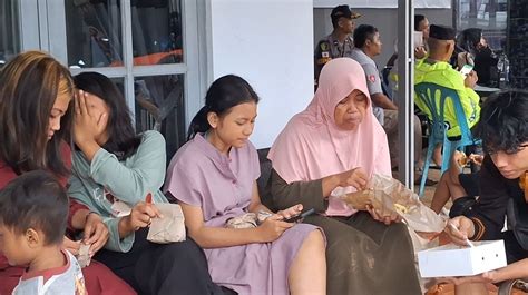 Warga Bojong Pekalongan Yang Terdampak Banjir Bandang Alami Trauma
