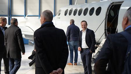 Vertreter deutscher Regionalflughäfen besuchen Aerodata AG