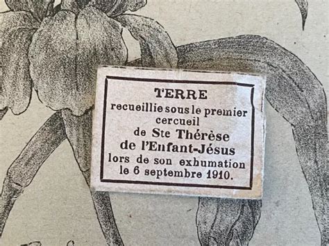 ANCIEN RELIQUAIRE Relique de Sainte Thérèse de l enfant Jésus Terre