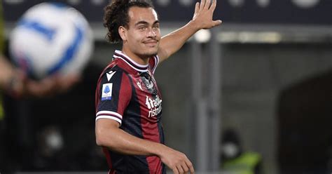 Calciomercato Milan sfuma Botman idee Theate e Pablo Marì per la difesa