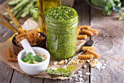 Come Fare Il Pesto Fatto In Casa Ricetta Economica Senza Soldi