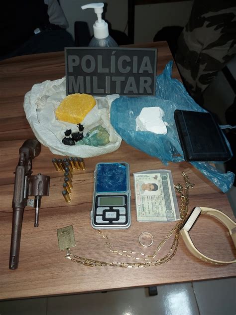 PM prende flagra dupla armada de revólver vendendo drogas ZÉ DUDU