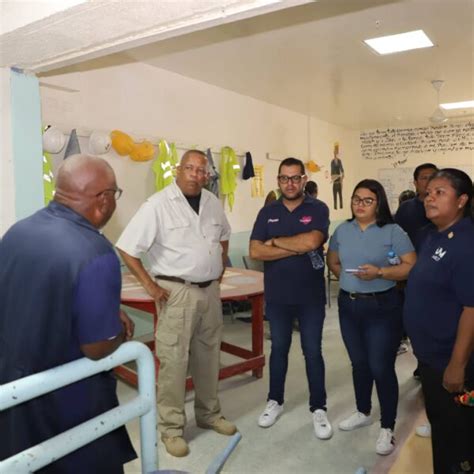 Gira al centro de cumplimiento de jóvenes y menores