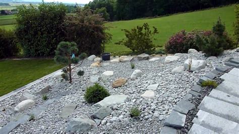 Garten Anlegen Mit Steinen Hanglage