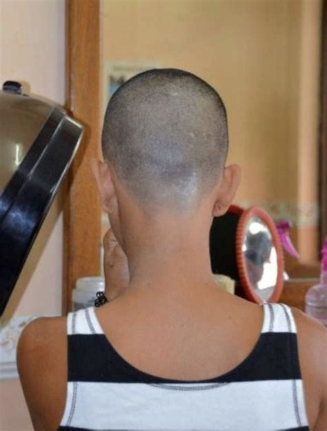 Pin On Bald Women 09
